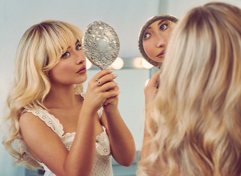 sabrina carpenter coloring pages easy