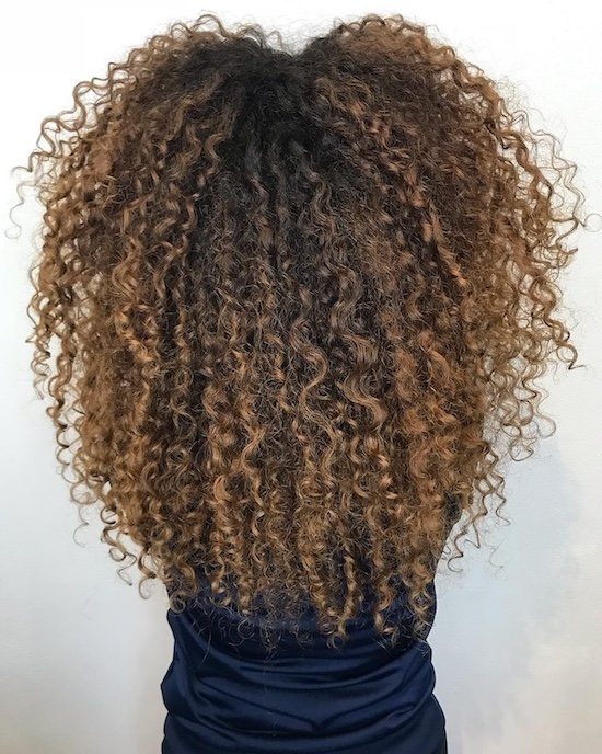 Curly Highlight Brunette | Redken Recipes | Haircolor Formulas